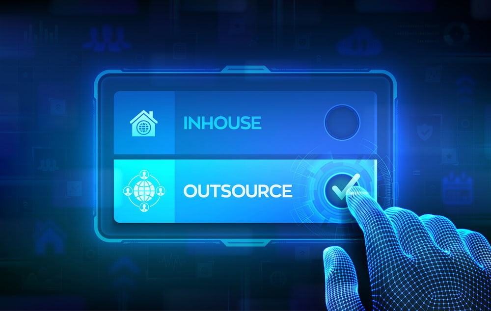 การจ้าง IT Outsource เป็นเรื่อง “จำเป็น” หรือแค่ “ทางเลือก”